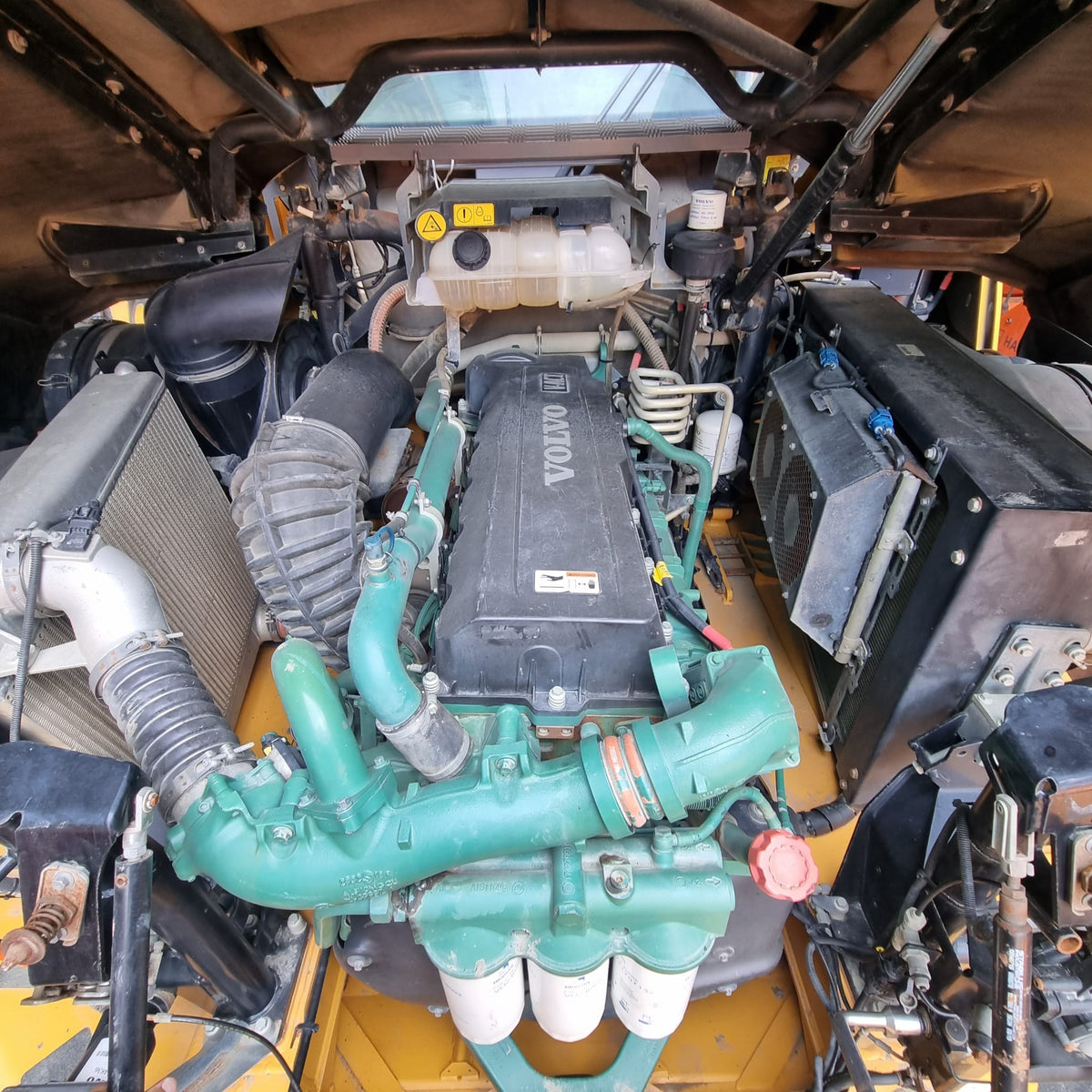 VOLVO DUMP TRUCK A40G - (DT-421) – Multi Ways