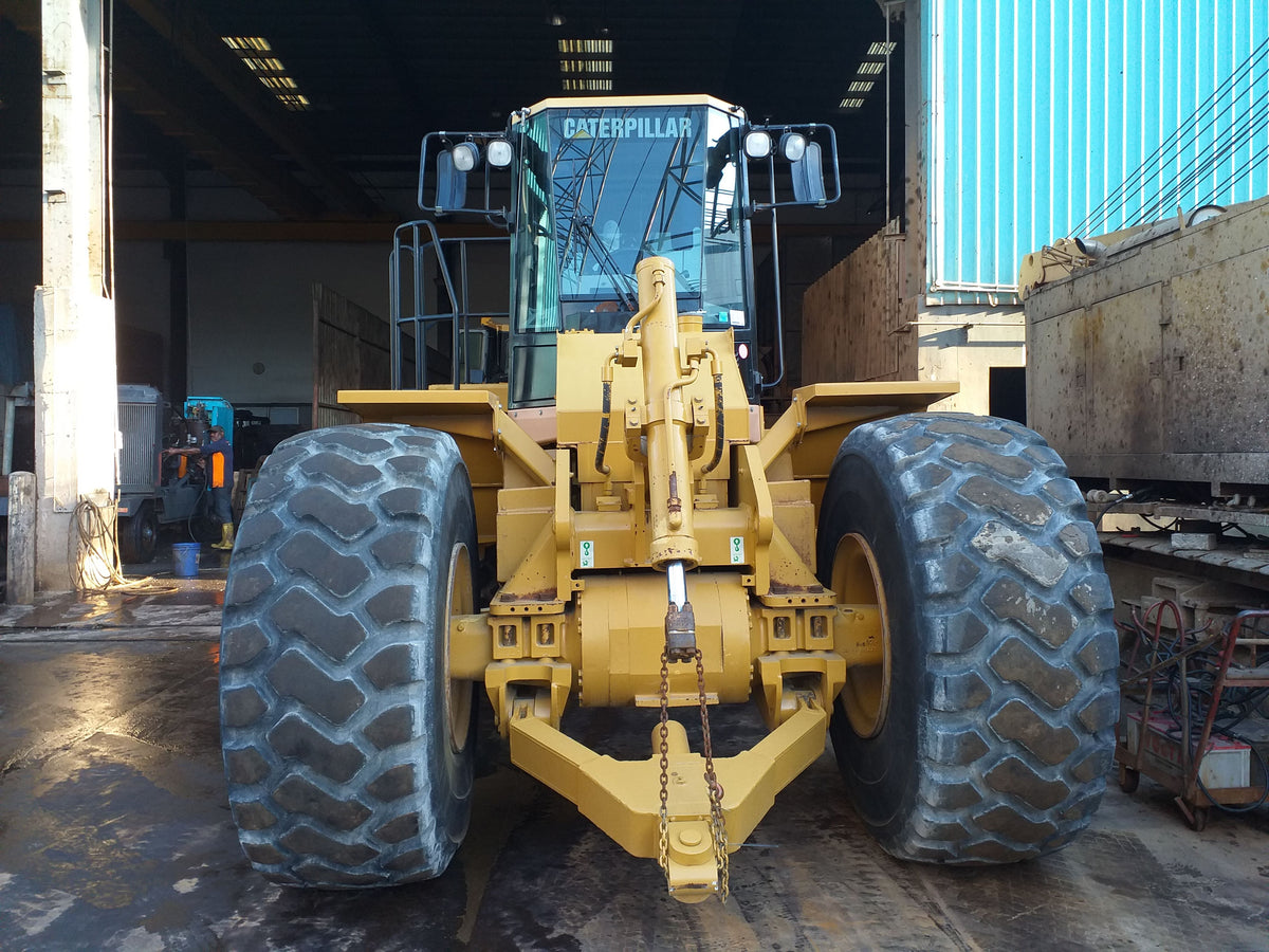 CATERPILLAR WHEEL DOZER 814F - (WD-001) – Multi Ways