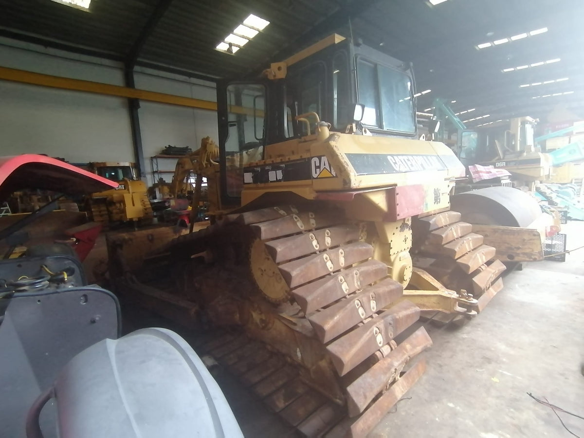CATERPILLAR BULLDOZER D6H - (BD6-142) – Multi Ways